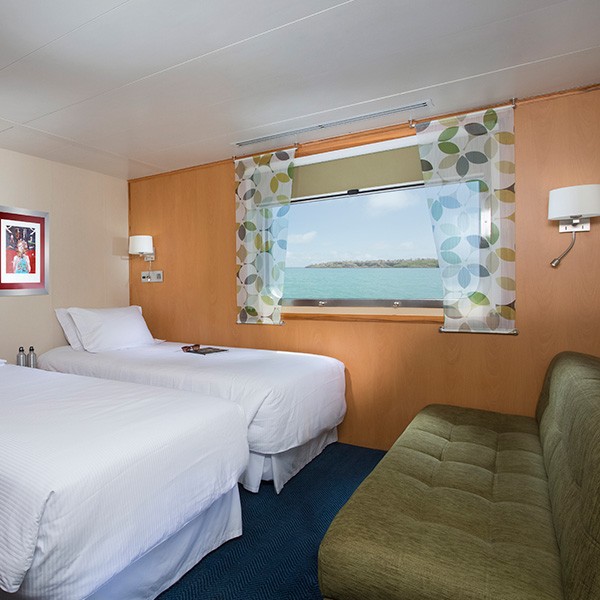 Galapagos Services > Cabin large windows > GreenGo Travel