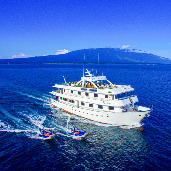 Galapagos Services > Fast Navigation > GreenGo Travel